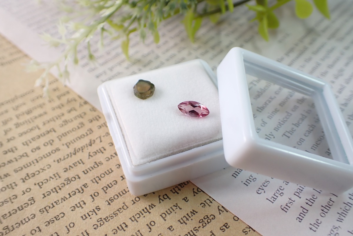 【原石セット】トルマリン/スライストルマリン 0.40ct/0.48ct [C2‐299] | differencee(ディファレンシー)