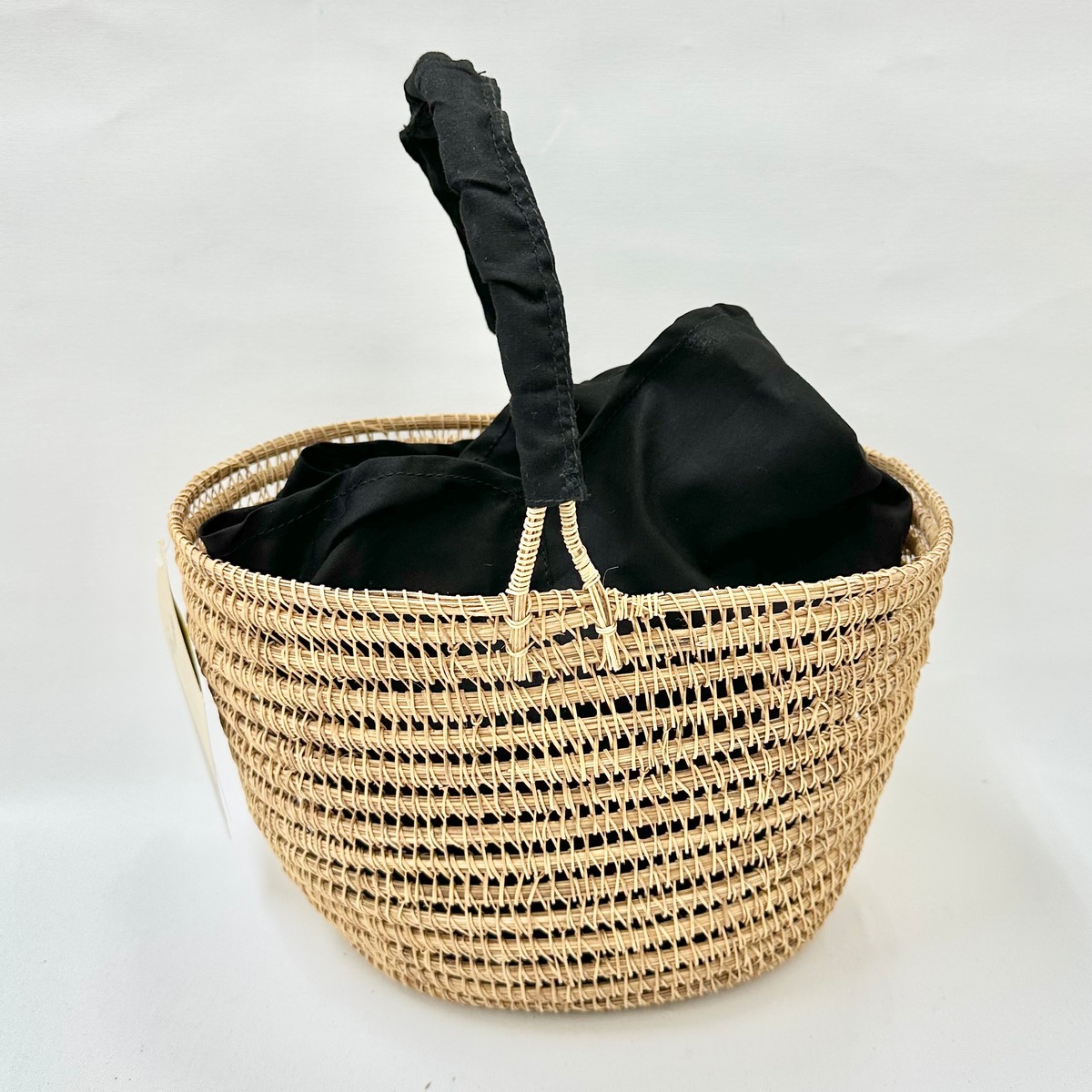 【TARANGO PALM】パームファイバー カゴ BAG S「インナー付き」ブラック made in BANGLADESH | STRIPE ...