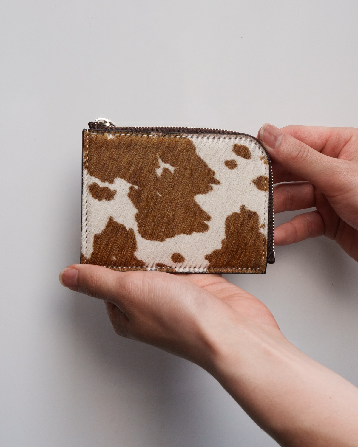 Zip wallet 02 "Hair cow" | APOLLON LEATHER