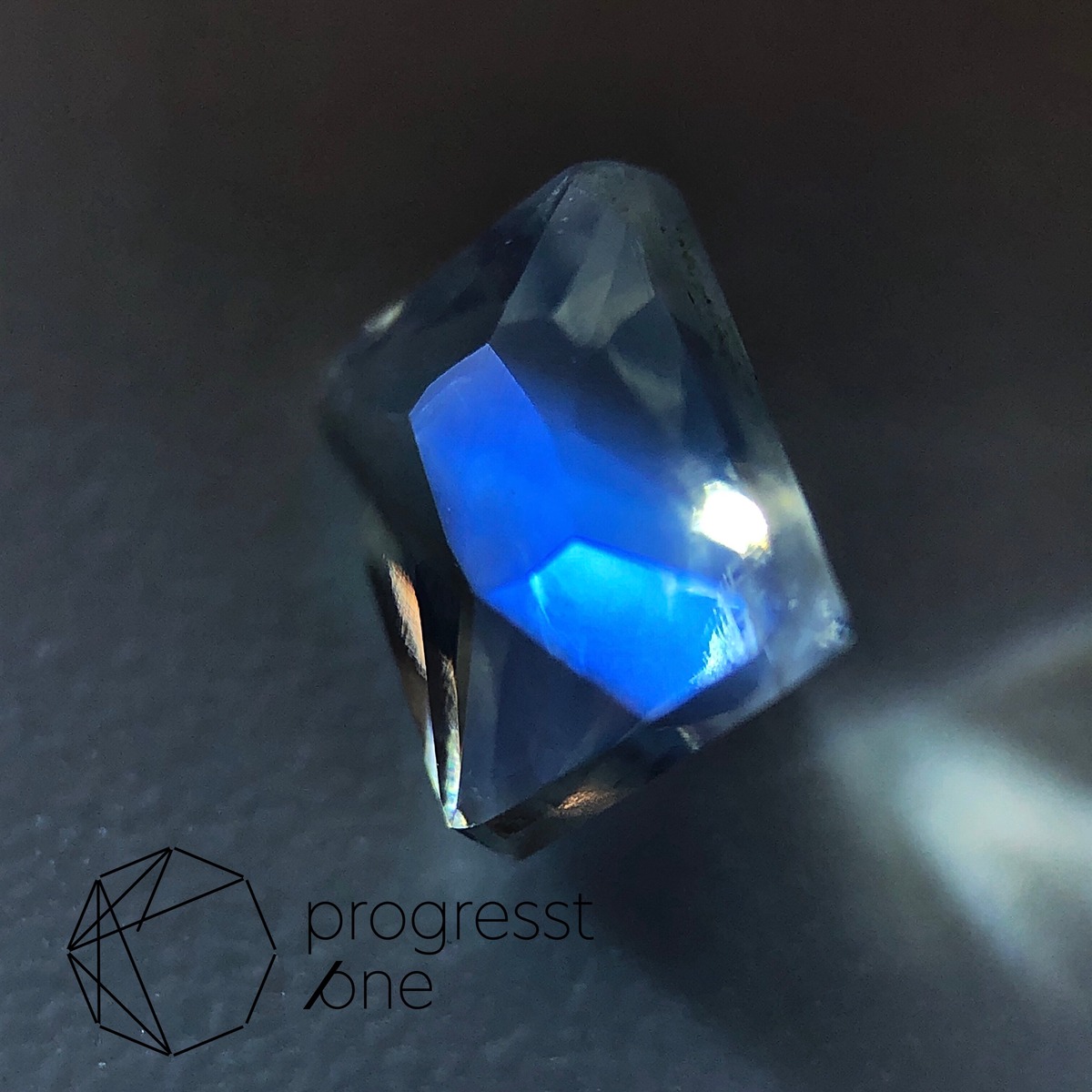 ブルームーンストーン0.52ct | progresstone