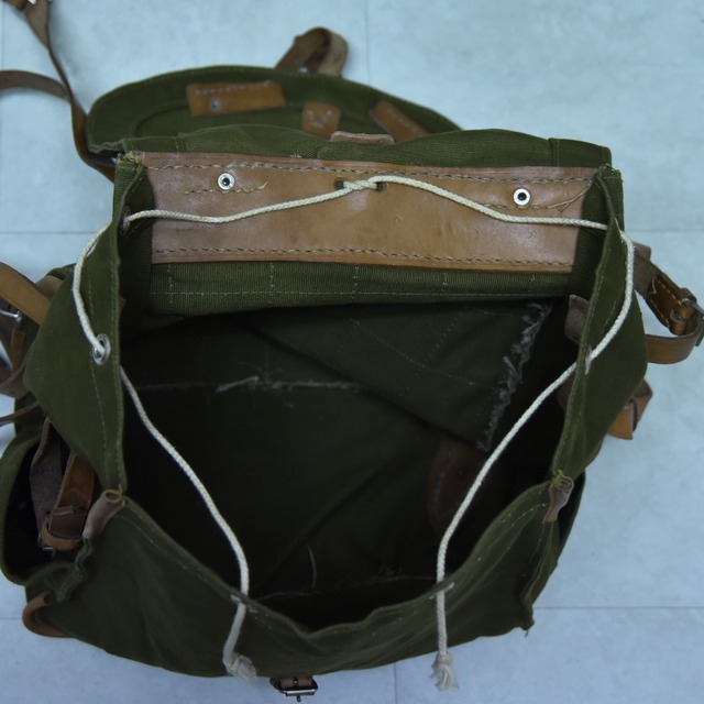 【DEAD STOCK】Romanian Army Mountain Backpack ルーマニア軍 マウンテン バックパックレザーコンビ ...
