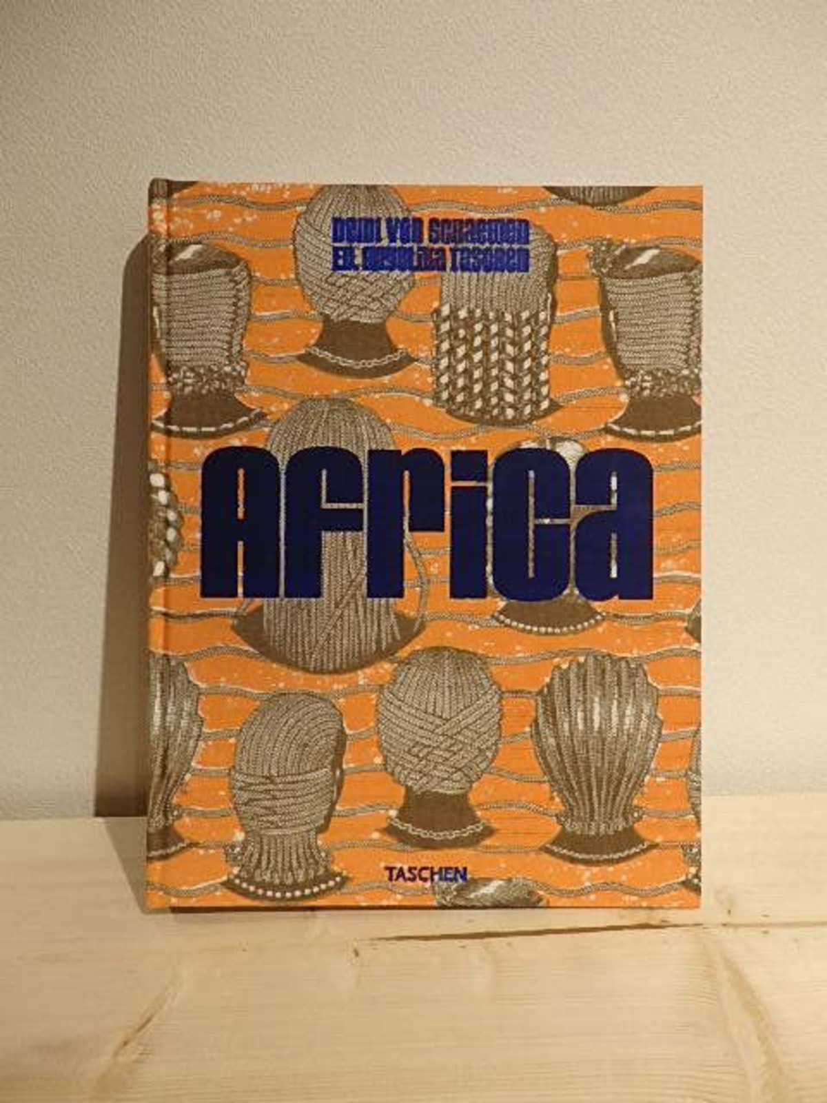 Inside Africa volumeⅡ / Frederic Couderc ,‎ Laurence Dougier | 百年