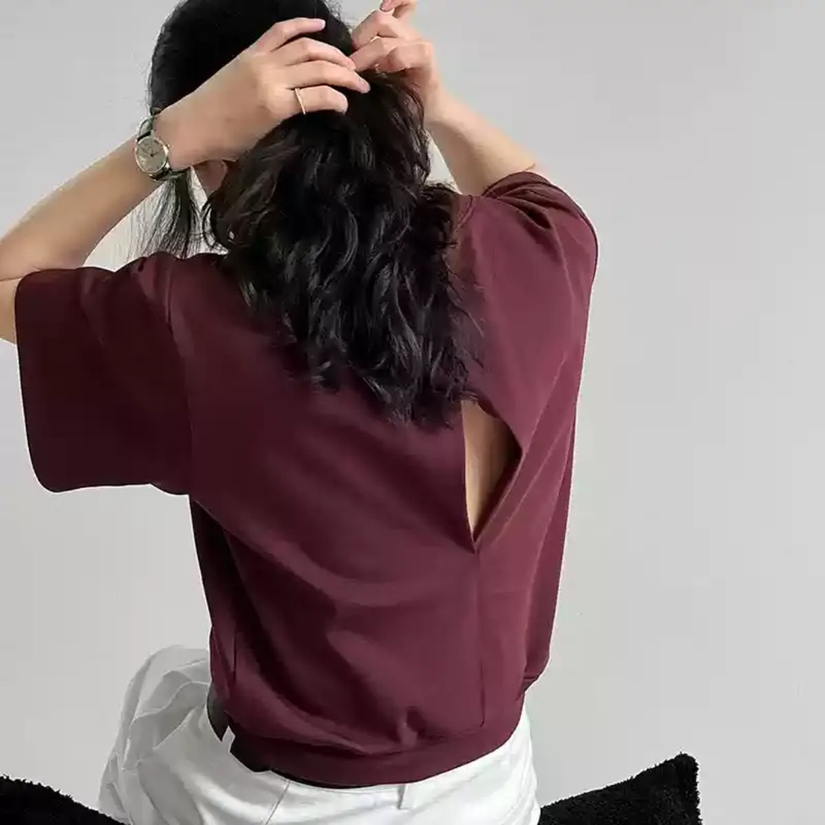 back slit TOPS 3color v-692 | V-ite09