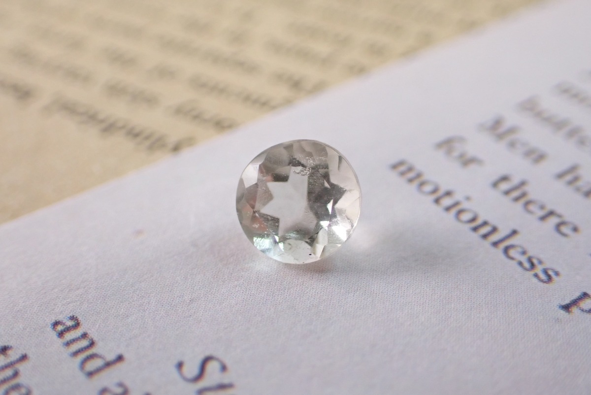 リビアングラス 0.68ct [C1‐33] | differencee(ディファレンシー)