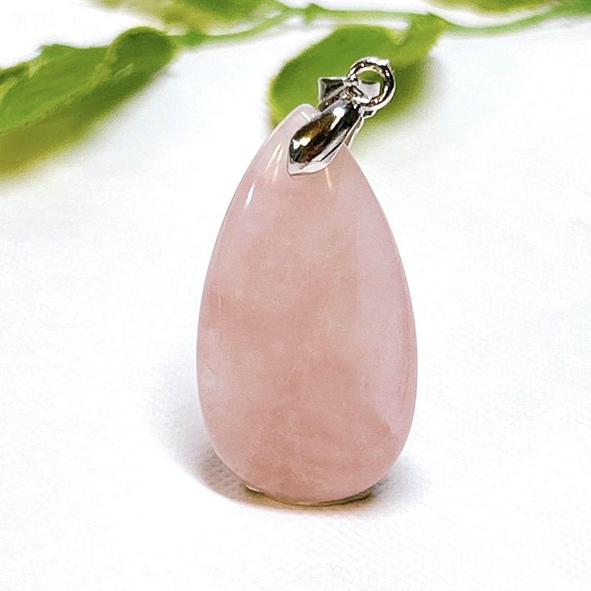 【E13385】ディープローズクォーツ＊ペンダント＊ピンク＊濃いピンク＊マダガスカル＊Deep Rose Quartz＊Rose quartz ...
