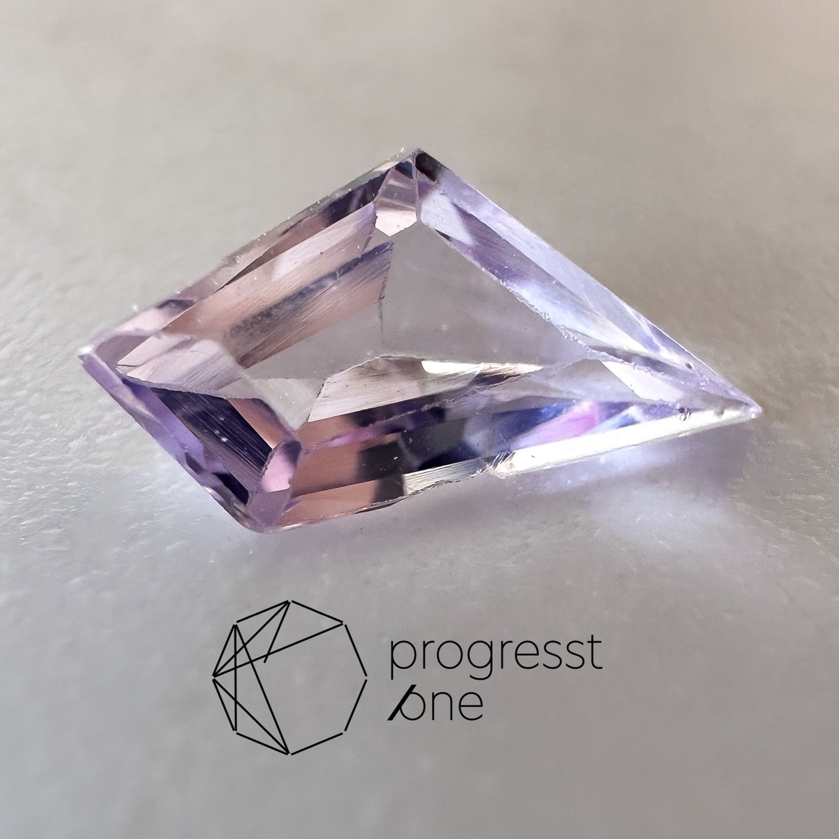 スピネル0.61ct | progresstone