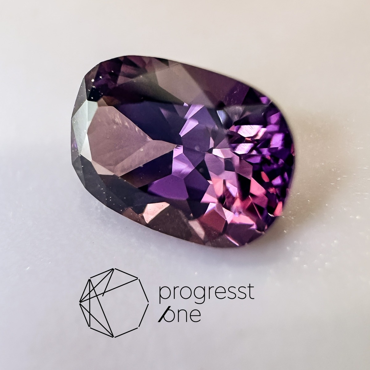 スピネル0.89ct | progresstone