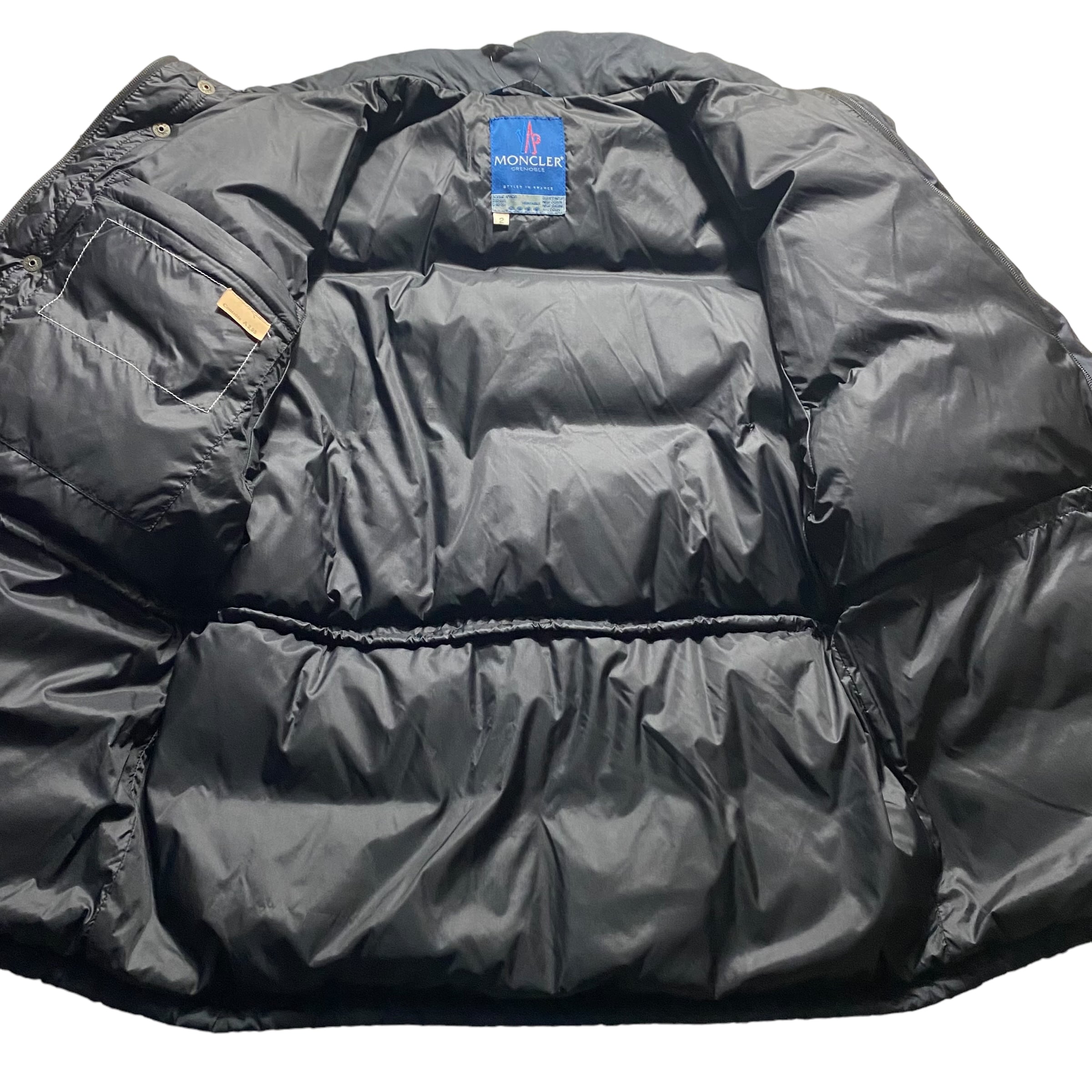 vintage MONCLER black down jacket “Bazille” | NOIR ONLINE vintage MONCLER black down jacket “Bazille” | NOIR ONLINE