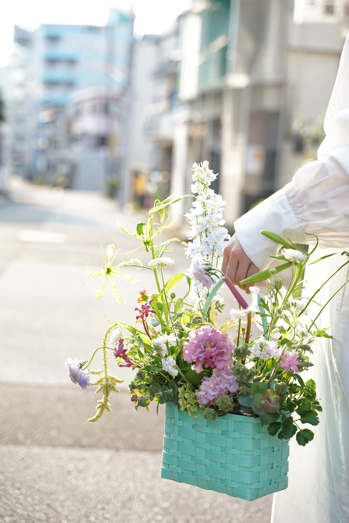 color basket flower M/カラーバスケットフラワー アレンジメント M お祝い プレゼント ギフト | tomoni flower