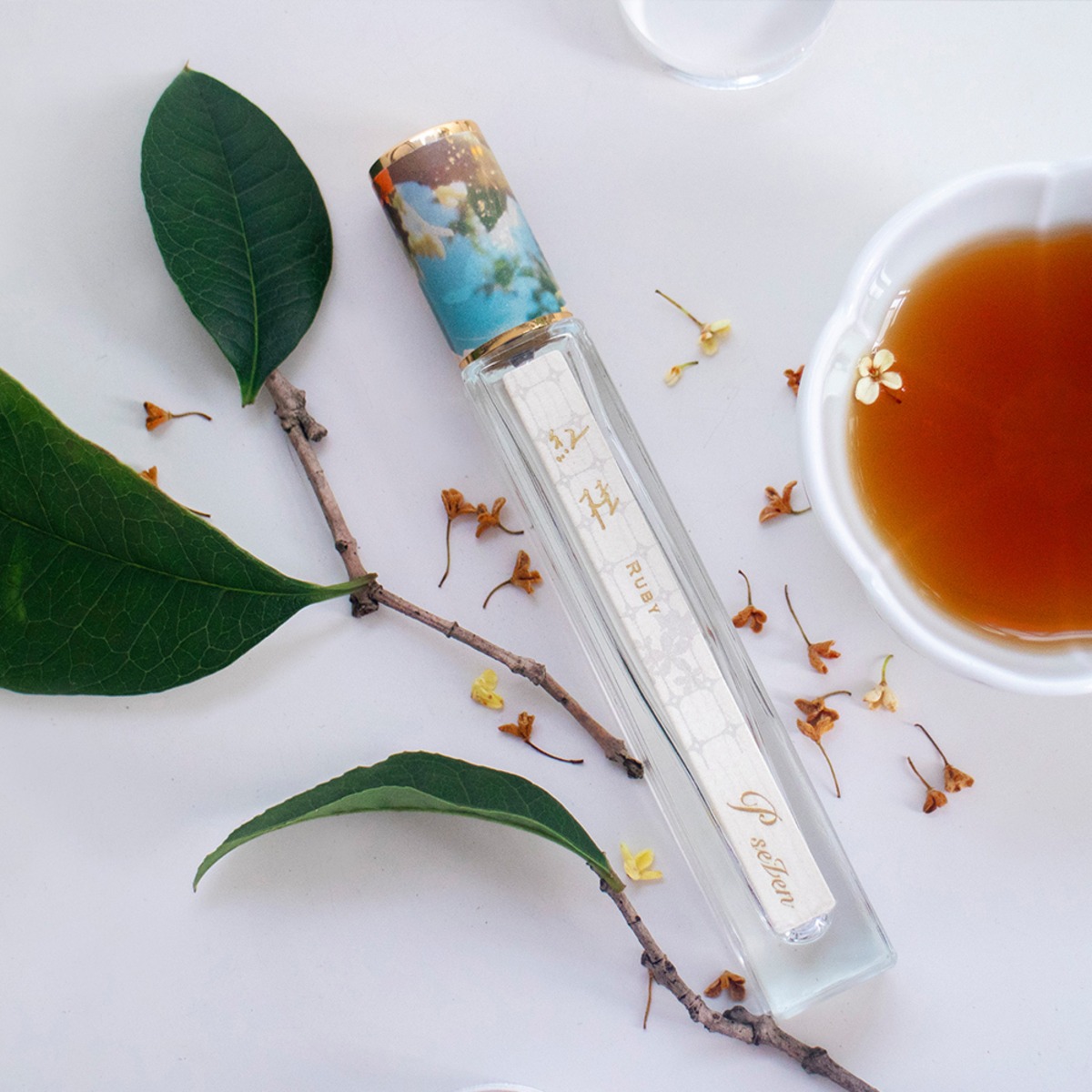 【旧デザイン】紅桂 オードトワレ RUBY 10ml | P.Seven茶香水