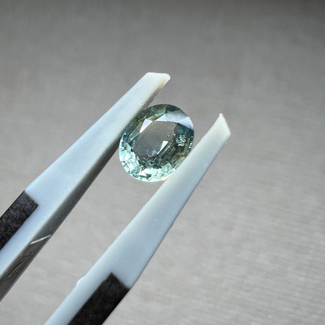 ブルーグリーンサファイア 〜あいまいないい色〜 0.42ct | GEMマニ屋