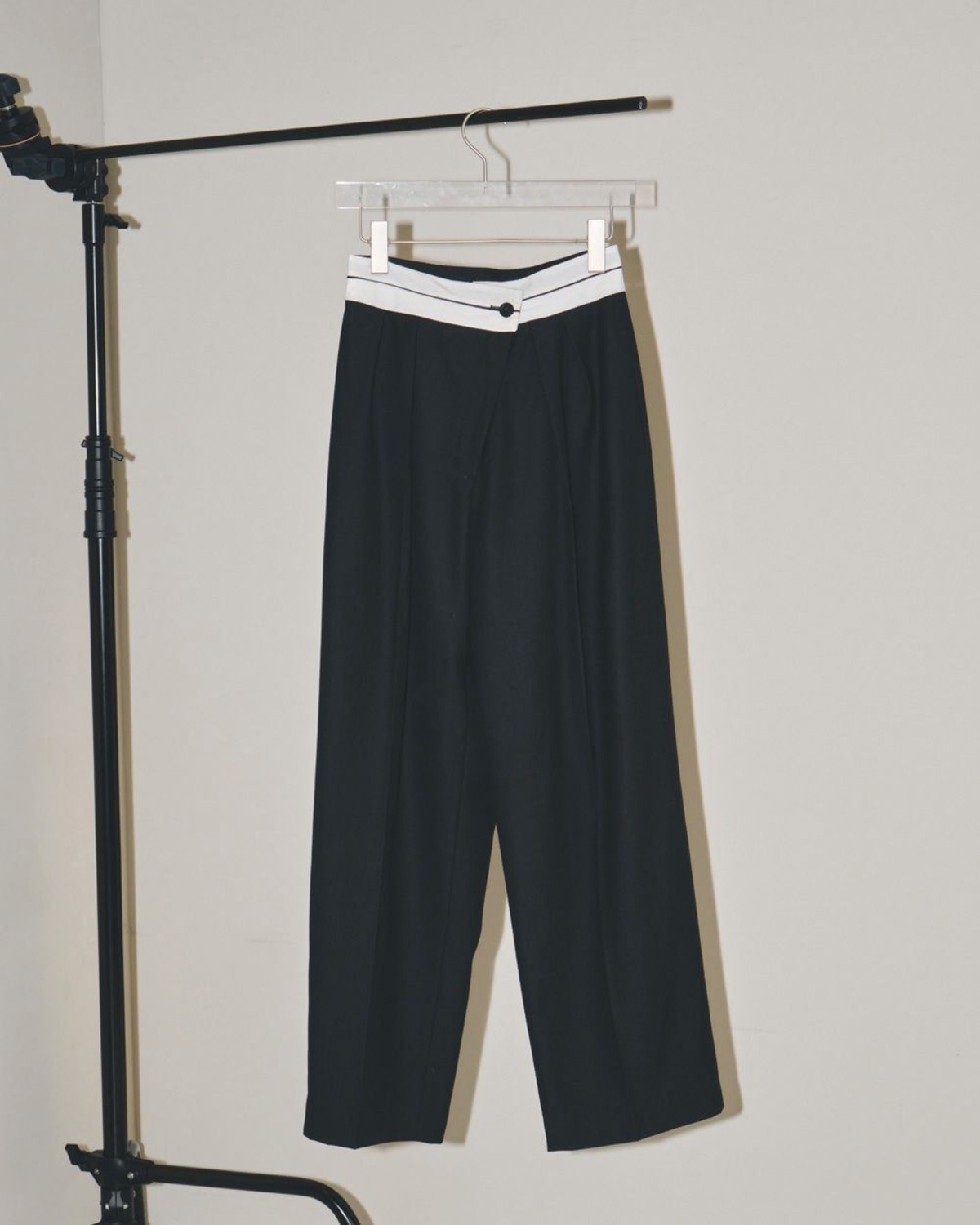 TODAYFUL / Front Slanting Trousers | polne