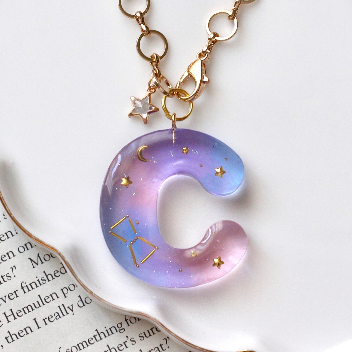 ゆめの夜空イニシャルバッグチャーム/C | comarimade