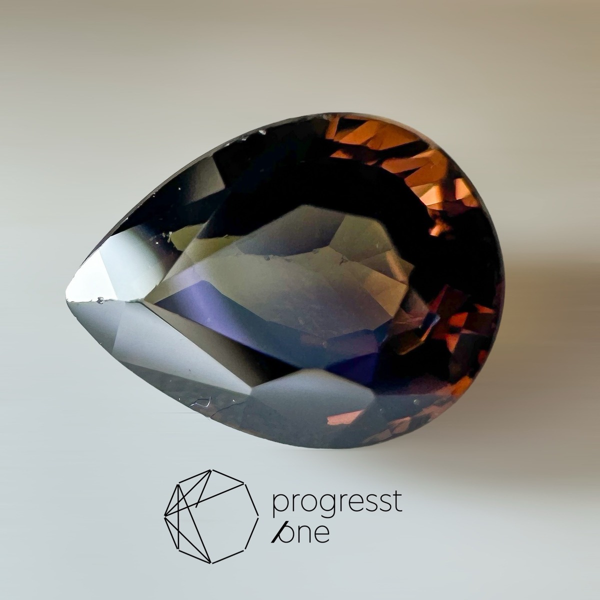 カラーチェンジガーネット1.18ct | progresstone