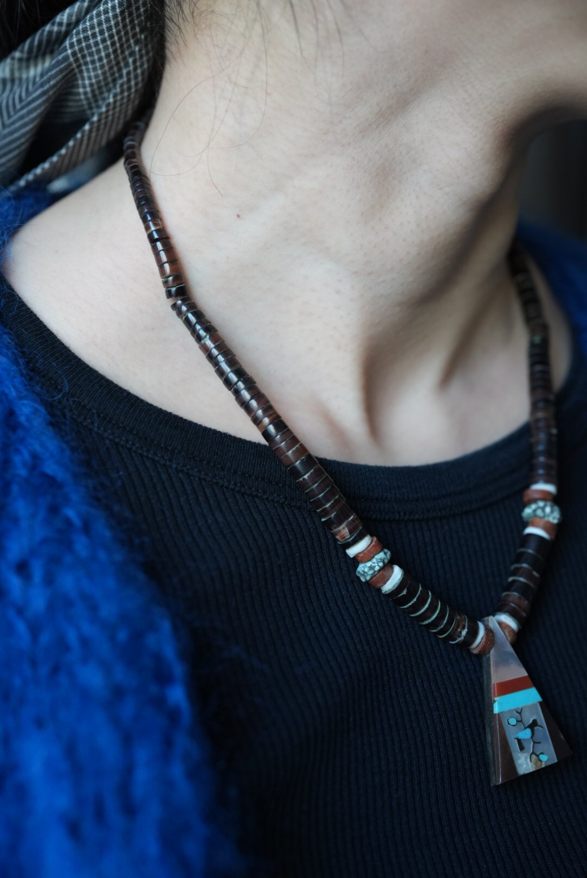 Vintage Native American Shell Beads Necklace with Inlay Pendant | TOMMY ...