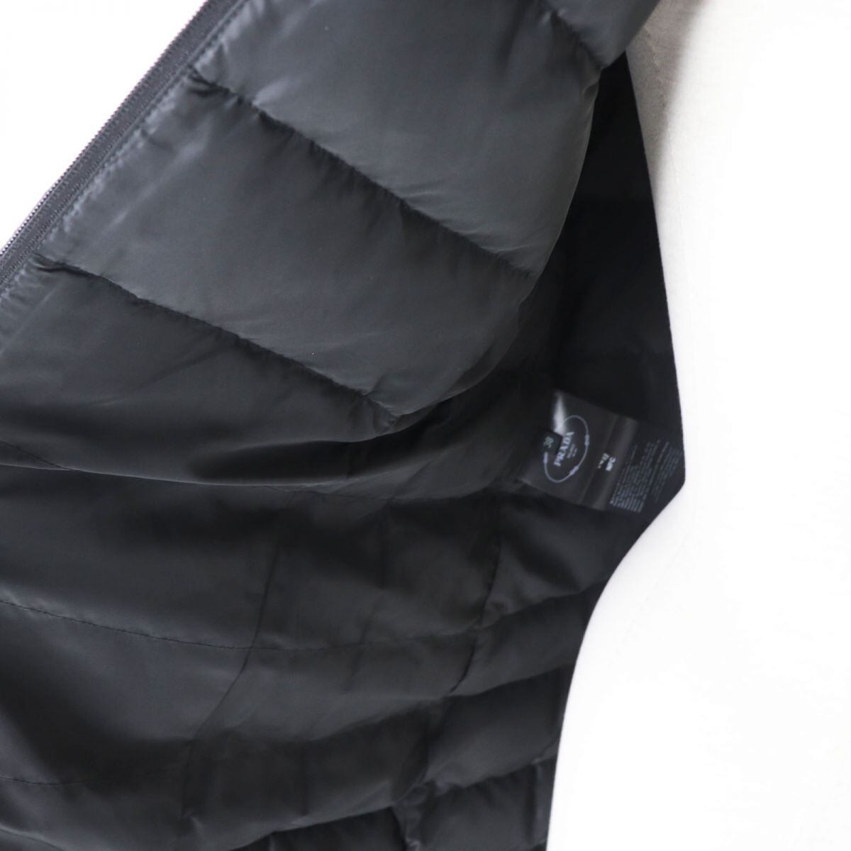未使用品◎正規品 22年 PRADA プラダ レディース ロゴベルト 未使用品◎正規品 22年 PRADA プラダ レディース ロゴベルト