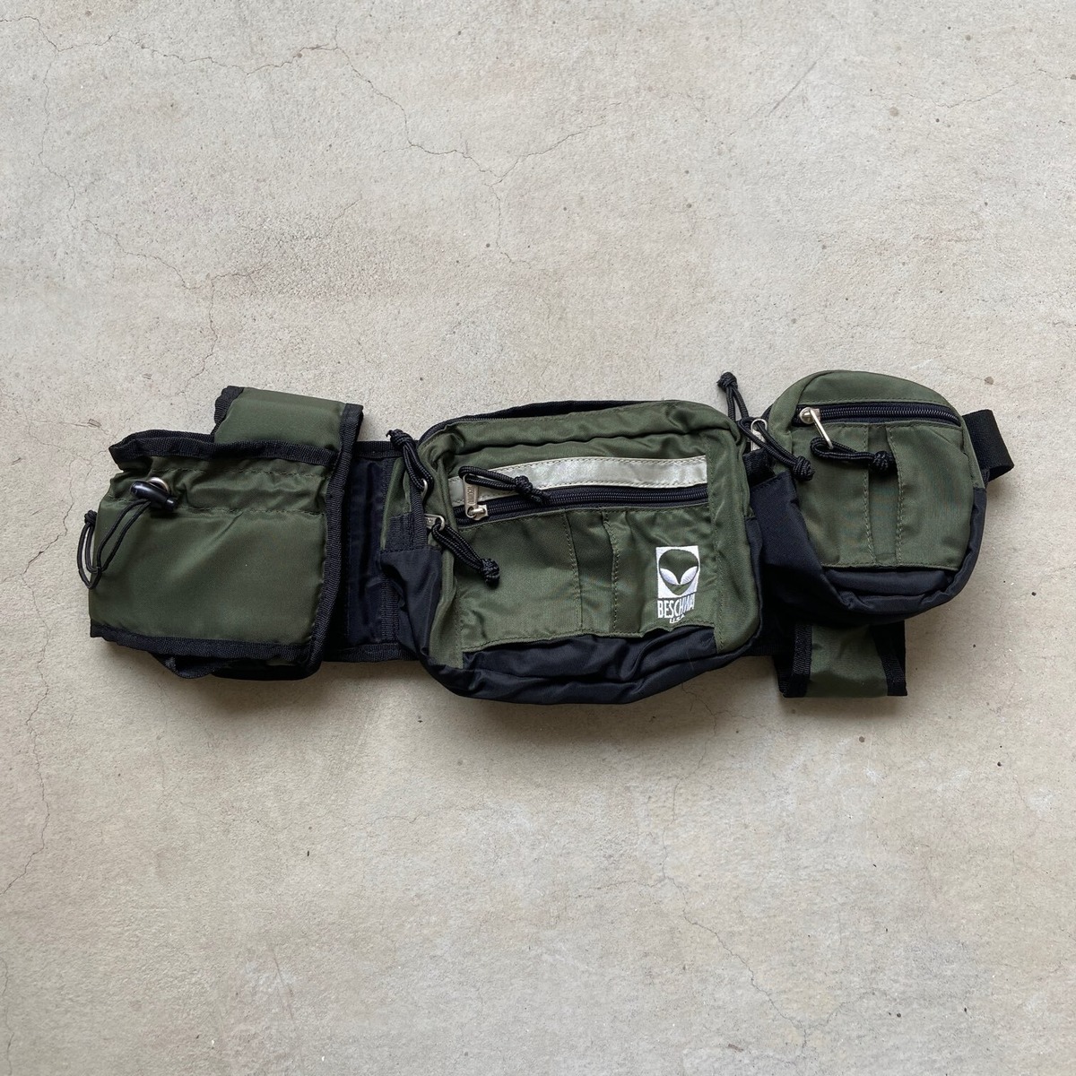 BESCHWA USA reflective shoulder bag | epicyard