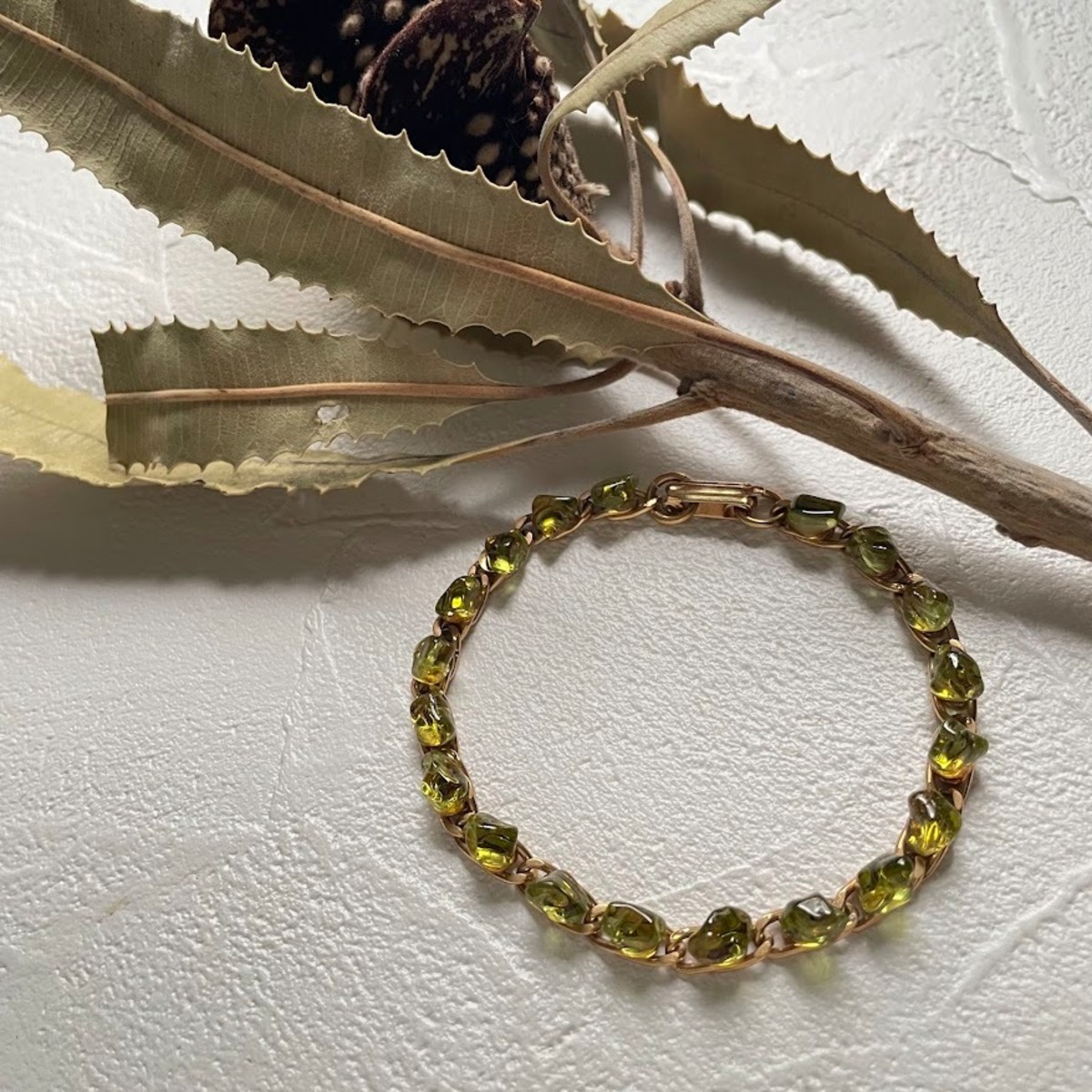 ナチュラル ストーン ライトグリーン ブレスレット 《B-0110》 | ModernLoop ユーズドアクセサリー専門店