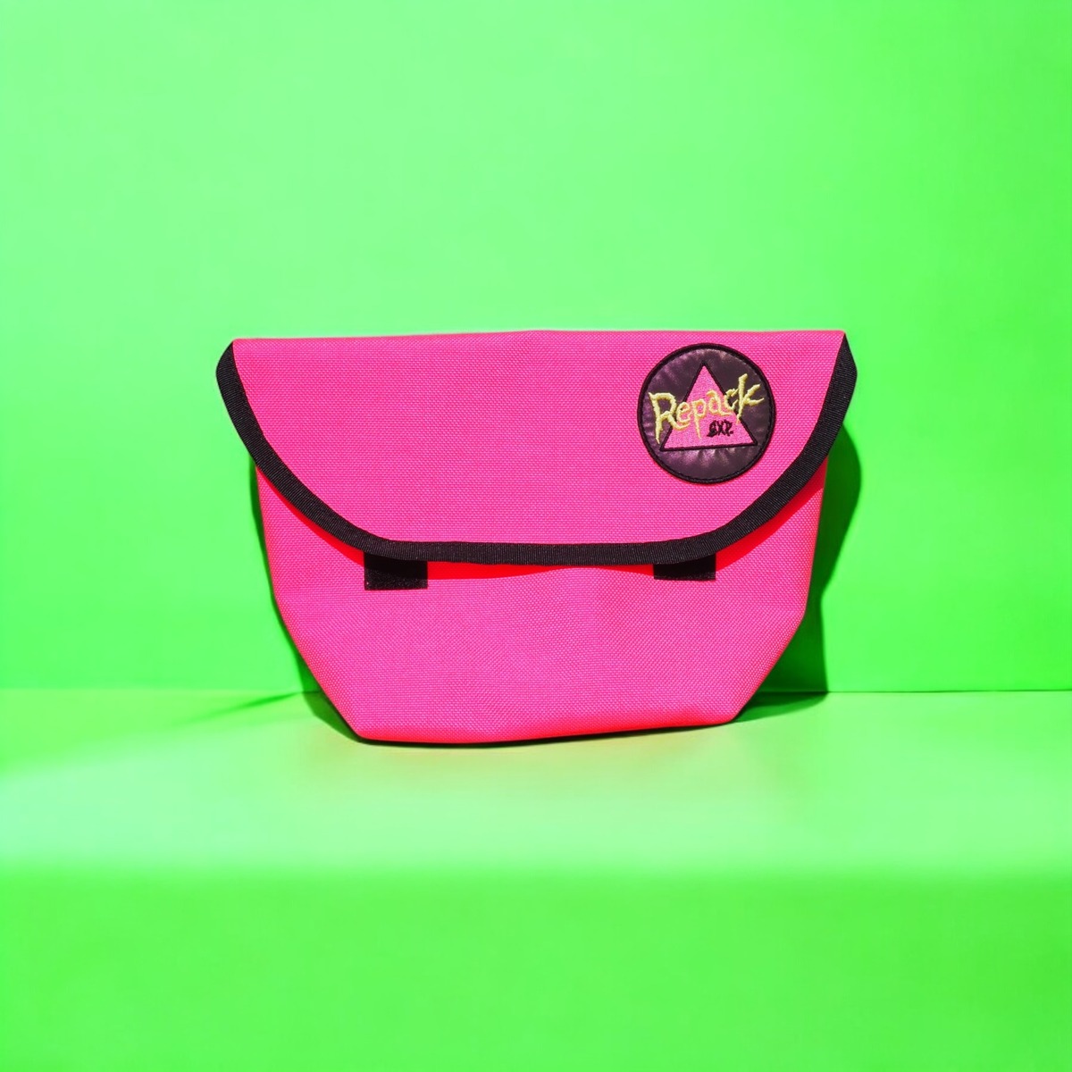 HIP MESSENGER BAG(PINK) | REPACK EXP. THE SHOP