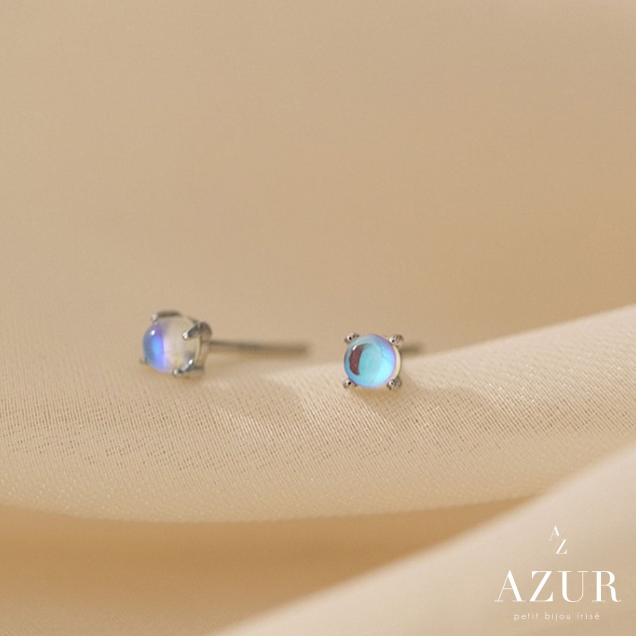 ミニクリスタルピアス | AZUR Tokyo(アズールトーキョー) ミニクリスタルピアス | AZUR Tokyo(アズールトーキョー)