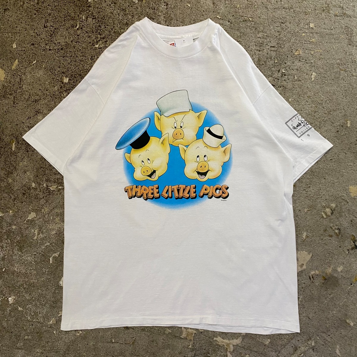 90s Disney "Three Little Pigs" T-shirt | What’z up
