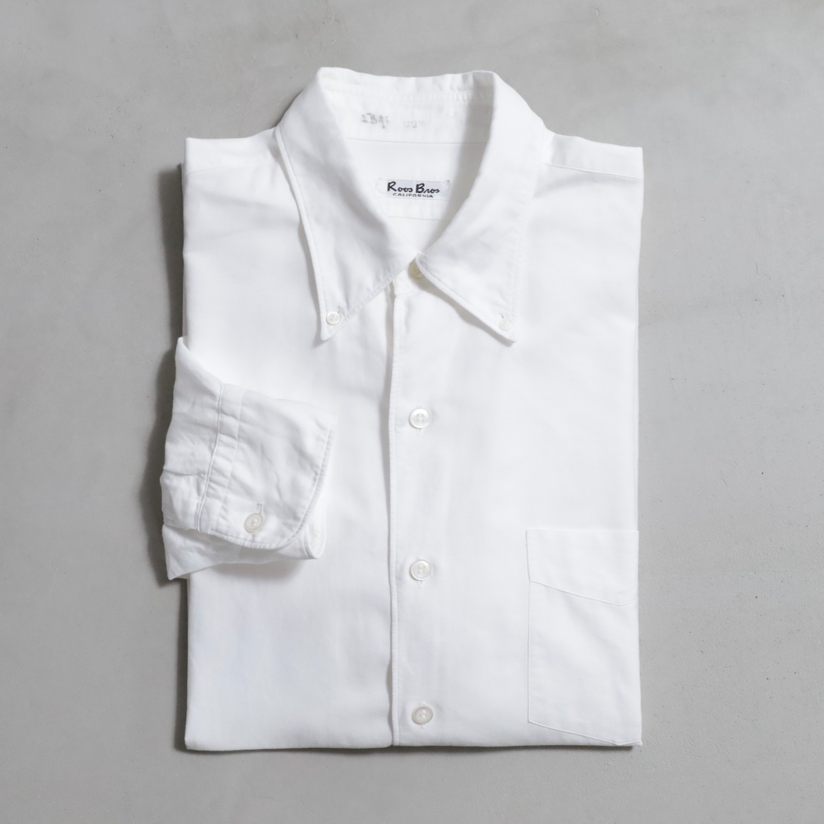 ROOS BROS OXFORD WHITE B.D. SHIRT (SIZE 15 1/2) | Tiny Place