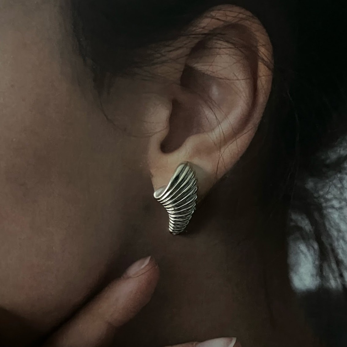 メタル ライン イヤリング 《E-0120》 | ModernLoop ユーズドアクセサリー専門店