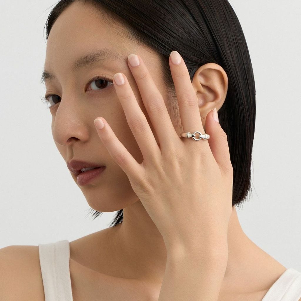 GARNI Circle Ring | MAROON WEBSTORE