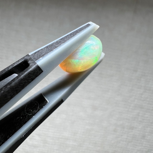 オパール 〜半分ハニカム。半カムオパール〜 0.89ct | GEMマニ屋