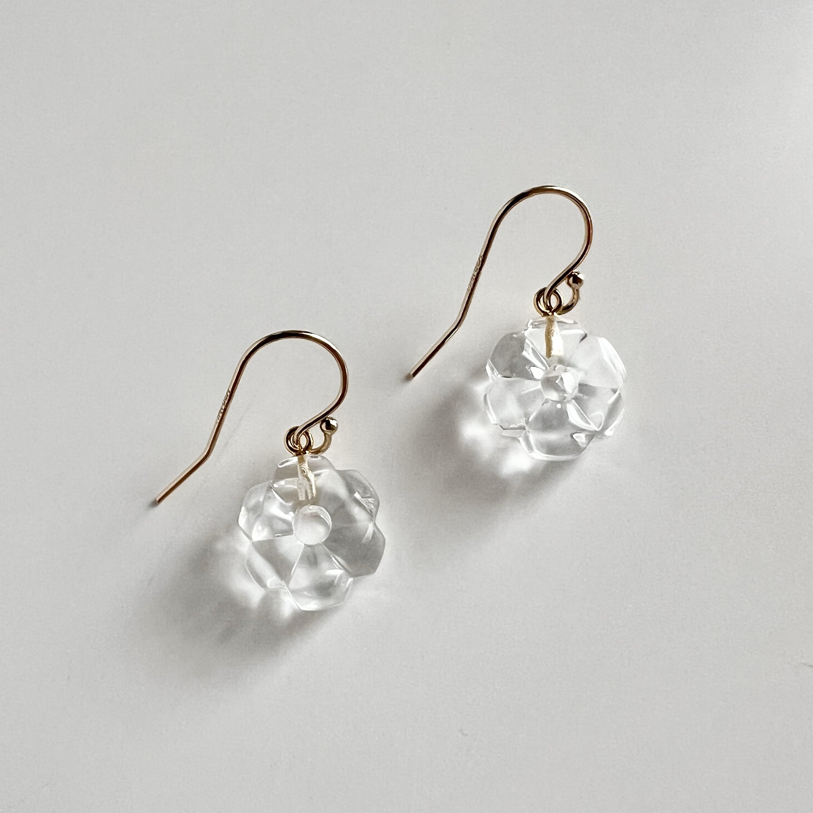 ガラスピアス 6カット | Snow Glass ガラスピアス 6カット | Snow Glass