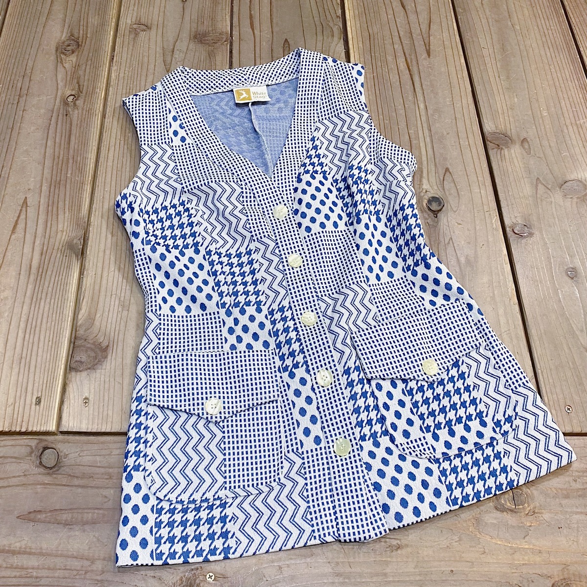 70s white and blue dot best | LEMON