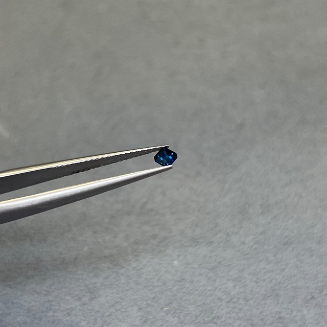 ガーナイト 0.22ct 3.09×3.11mm オクタゴナルカットルース | 鈴木屋