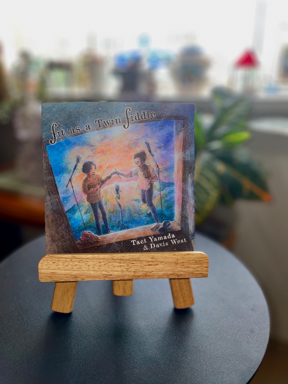 1st mini album「Fit as a Twin Fiddle」リリース記念ステッカー1枚付き | Tact's Web Store