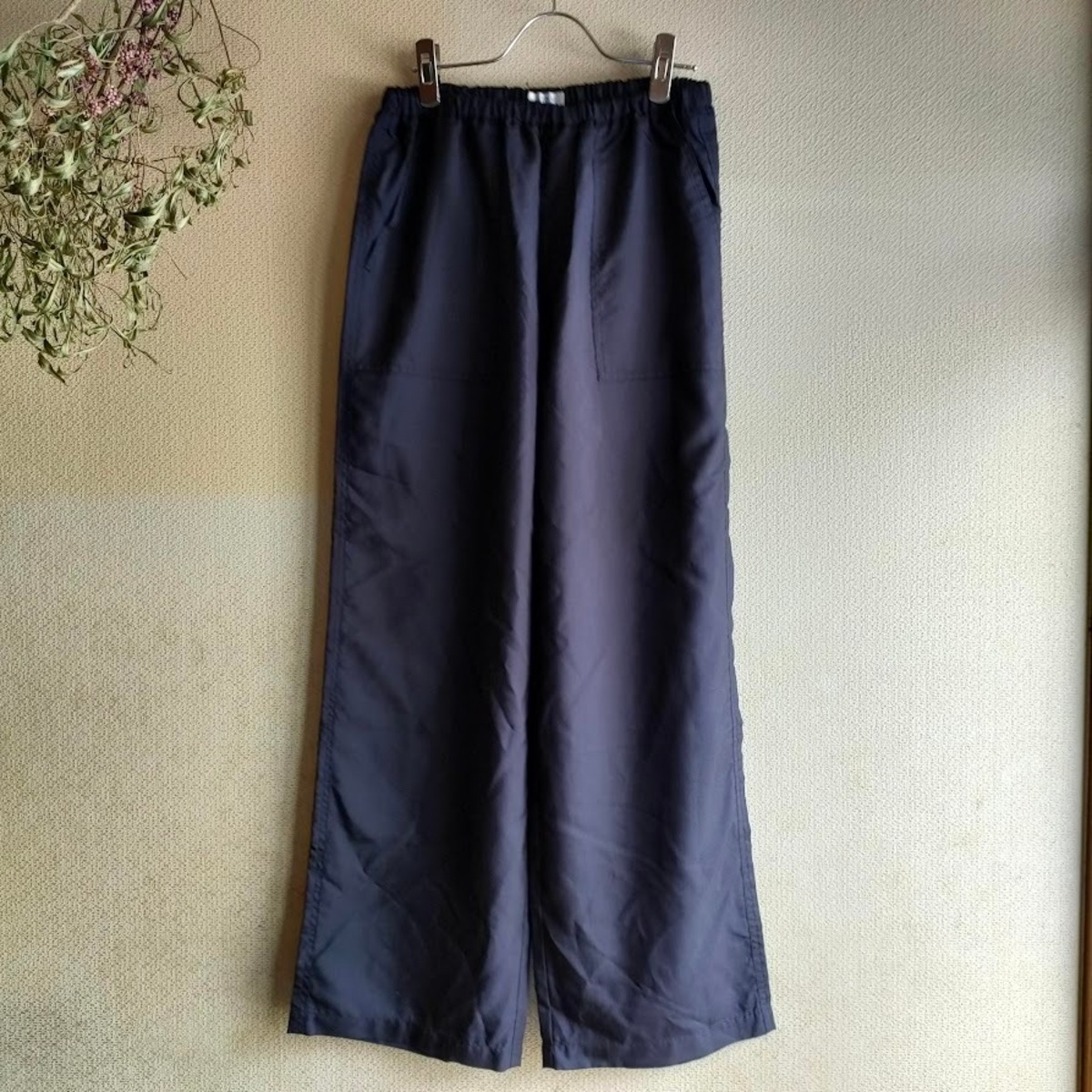 KFLP019-223 やわらかシルク イージーワークパンツ ネイビー | KYNU