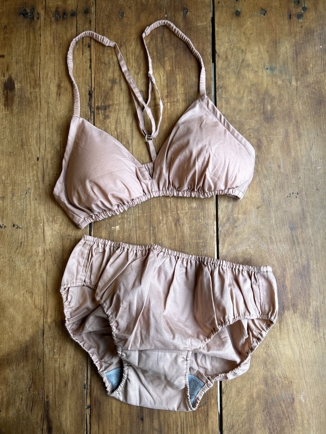 TESHIKI BRA NO.9 ALMOND | little piece