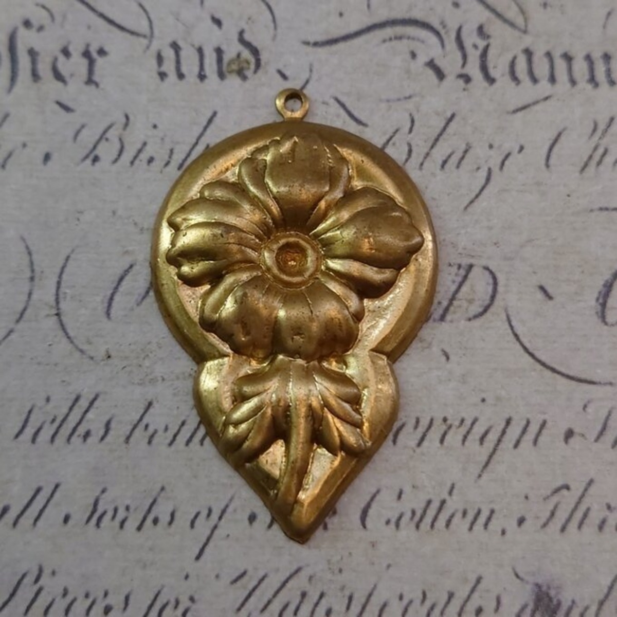 フラワー 12個セット 花 チャーム 真鍮製 アメリカ製 SA295 | BEHOLD