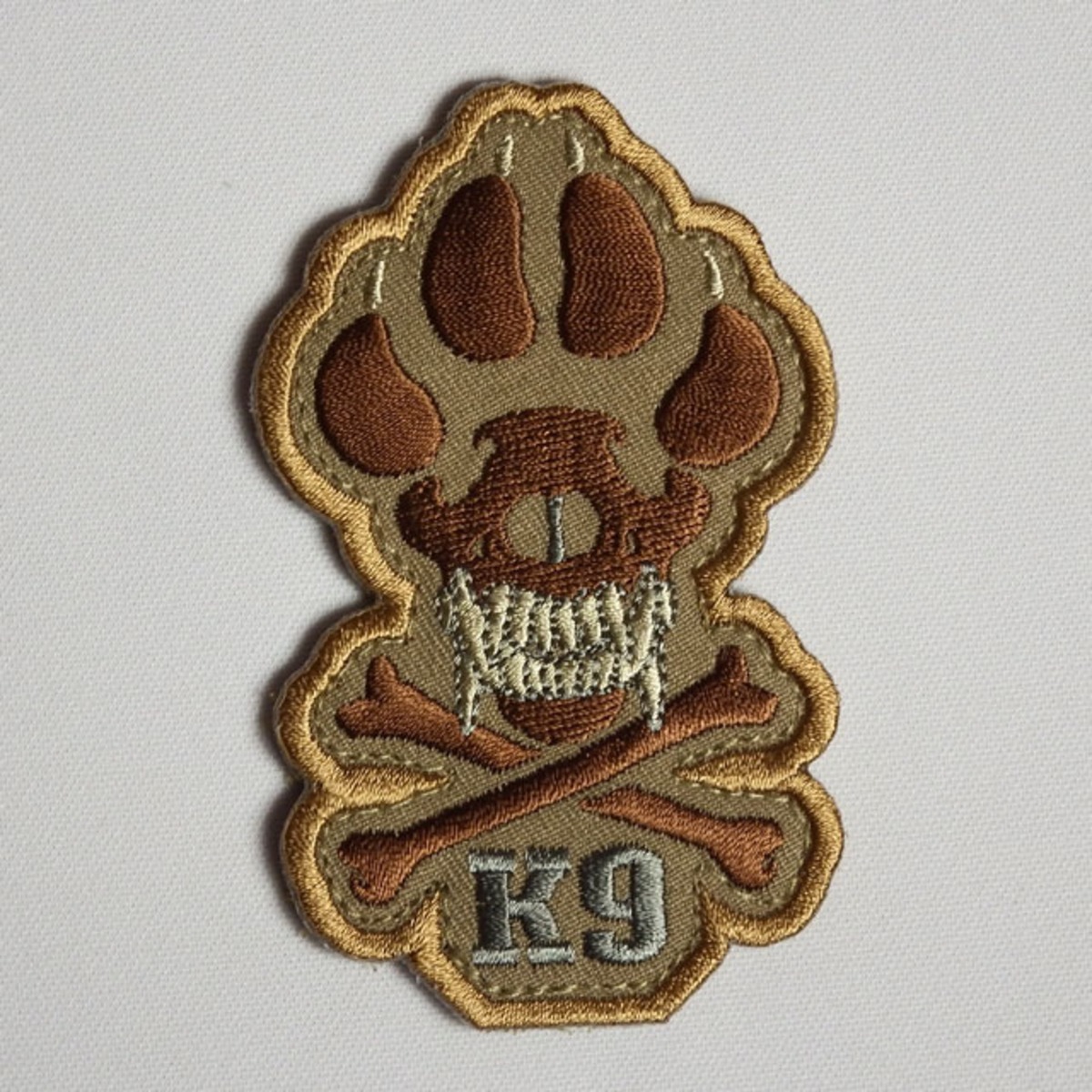 K-9 Patch "TACTICAL TAILOR K-9" タクティカルテイラー コラボモデルパッチ（デザート） | K-9 PLANET