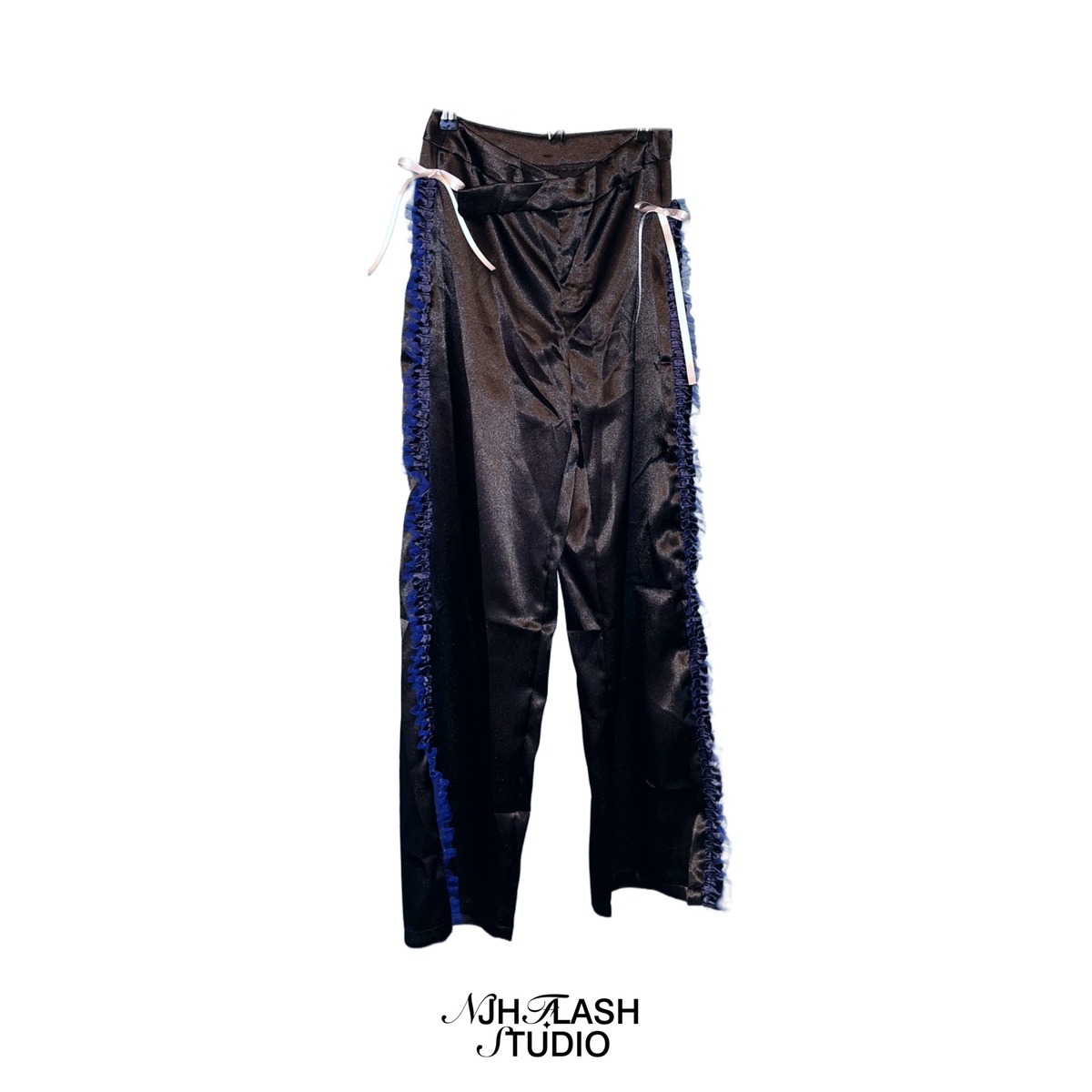 frill satin remake pants | NJH FLASH STUDIO