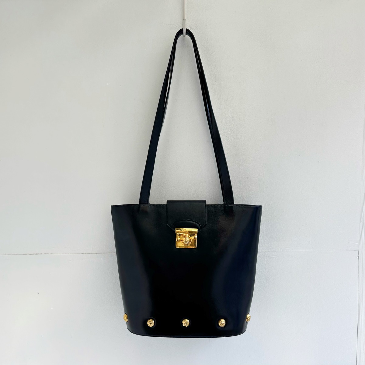 Ferragamo concho tote bag | TOKYO LAMPOON online shop