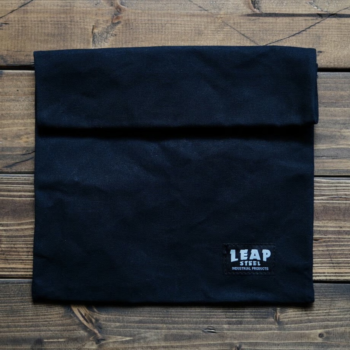 【Leap Steel リープスティール】 帆布ケース ( ブラック ) | CARNOSA DOORS