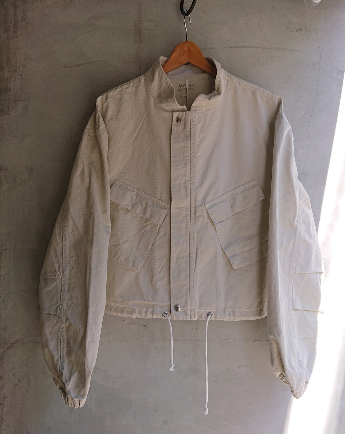 AUTHEN "MILITARY SHORT JACKET" Greige Color | BOW & ARROW WEB STORE