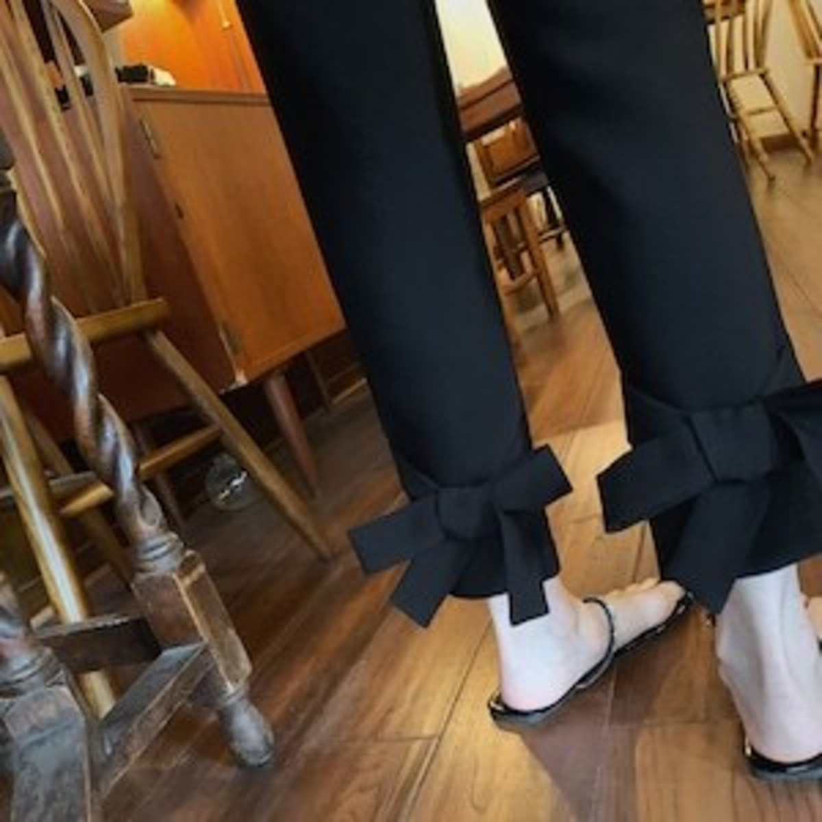 Hem ribbon straight pants A559 ヘムリボンストレートパンツ | elegantly