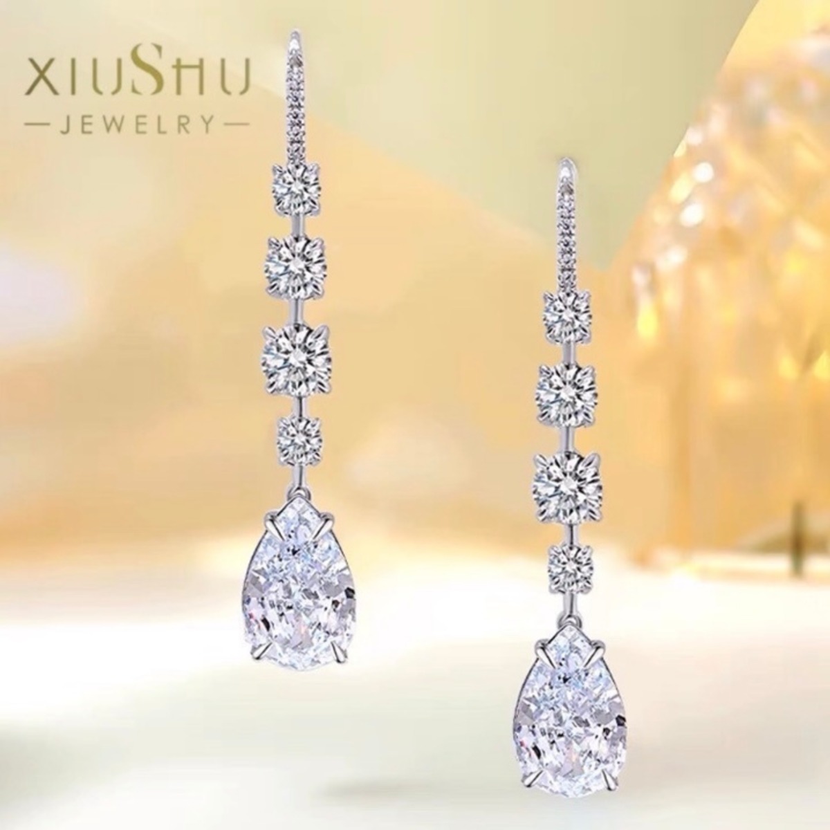 ドロップ ラウンド 高炭素ダイヤモンド キラキラ ゴージャス ロングピアス ホワイト 白 揺れる ラグジュアリー | キラキラゴージャスジュエリーのXIUSHU(シュシュ)