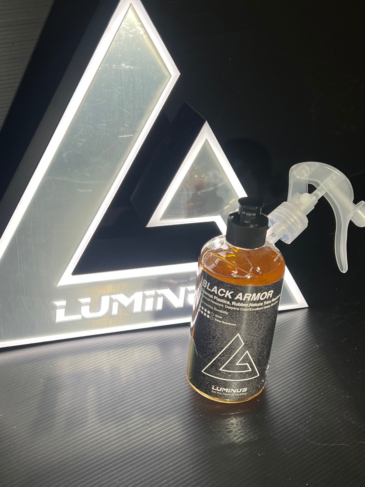 【外装用トリム変色復元剤】韓流洗車 LUMINUS日本正規品 BLACK ARMOR | KYOTO DETAIL online shop