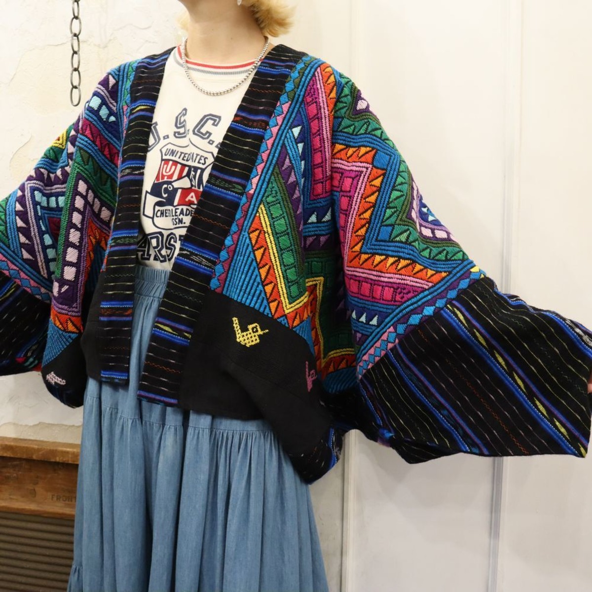 black × colorful Guatemala embroidery jacket [k-174] | Fizzvintage