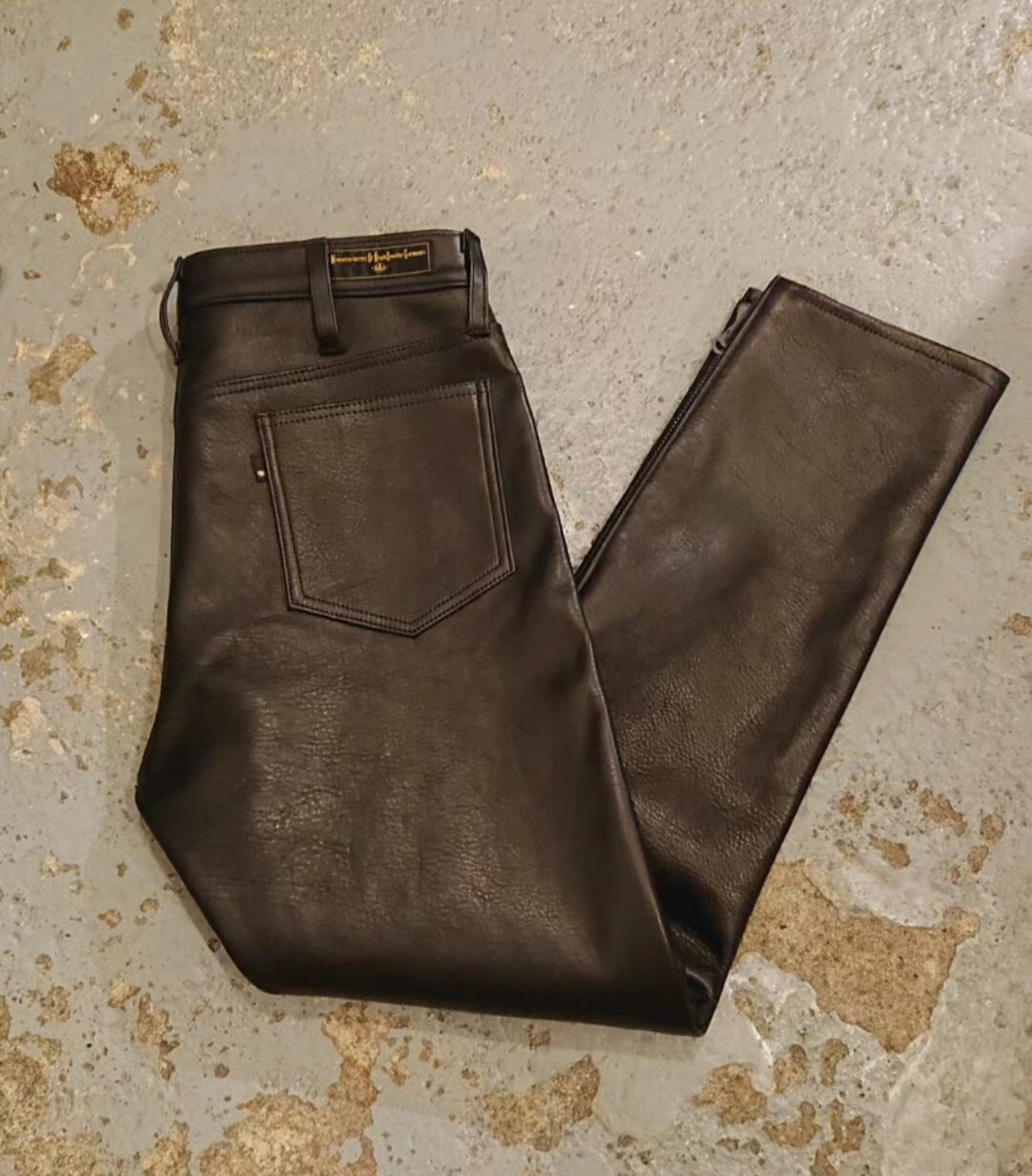 BAA "MUSTANG PANTS"[OILED HORSEHIDE] | BOW & ARROW WEB STORE