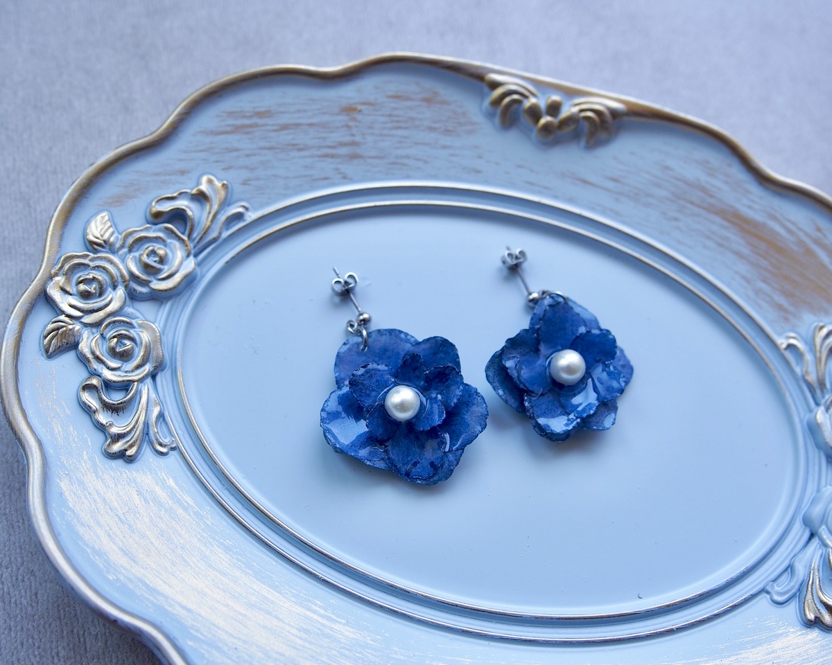 ネイビー紫陽花 イヤーアクセサリー | SOBANI