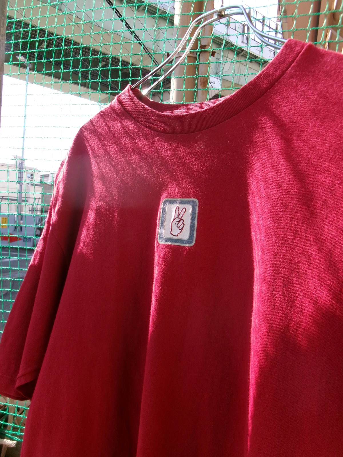 L2 levi's cotton tee | extraover