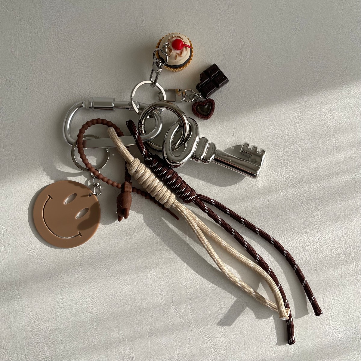 Jingling charm / SMILE & BIG KEY CHARM | meong blue