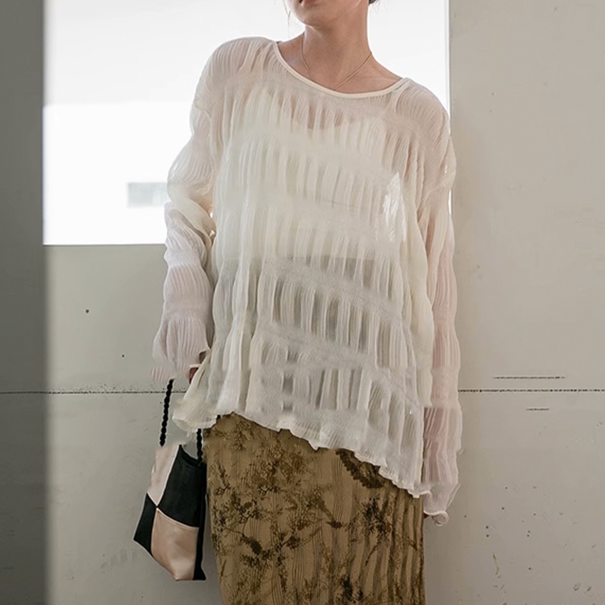 シアーウィロープルブラウス /YT0375 | Evermod